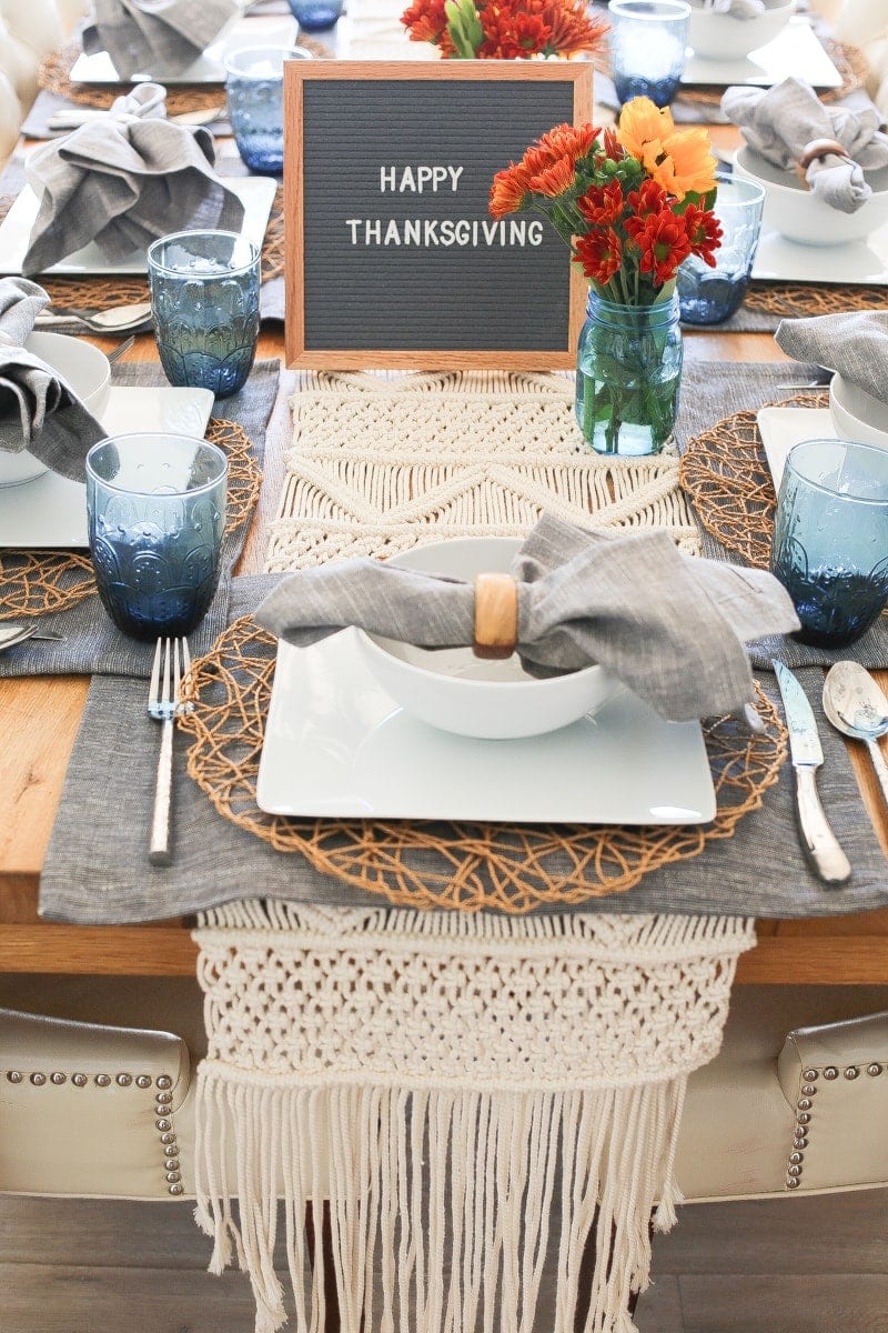 How To Set The Perfect Table For Entertaining This Holiday Season