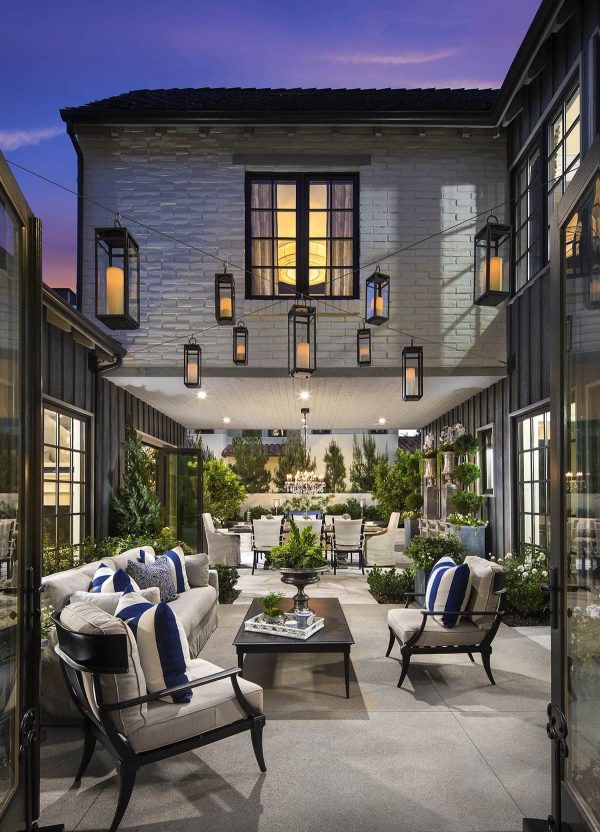 A Tour of the American Farmhouse Dream