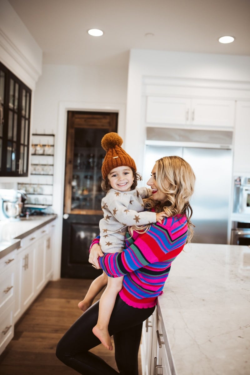 5 Ways For Busy Moms to Decompress at Home - City Girl Gone Mom