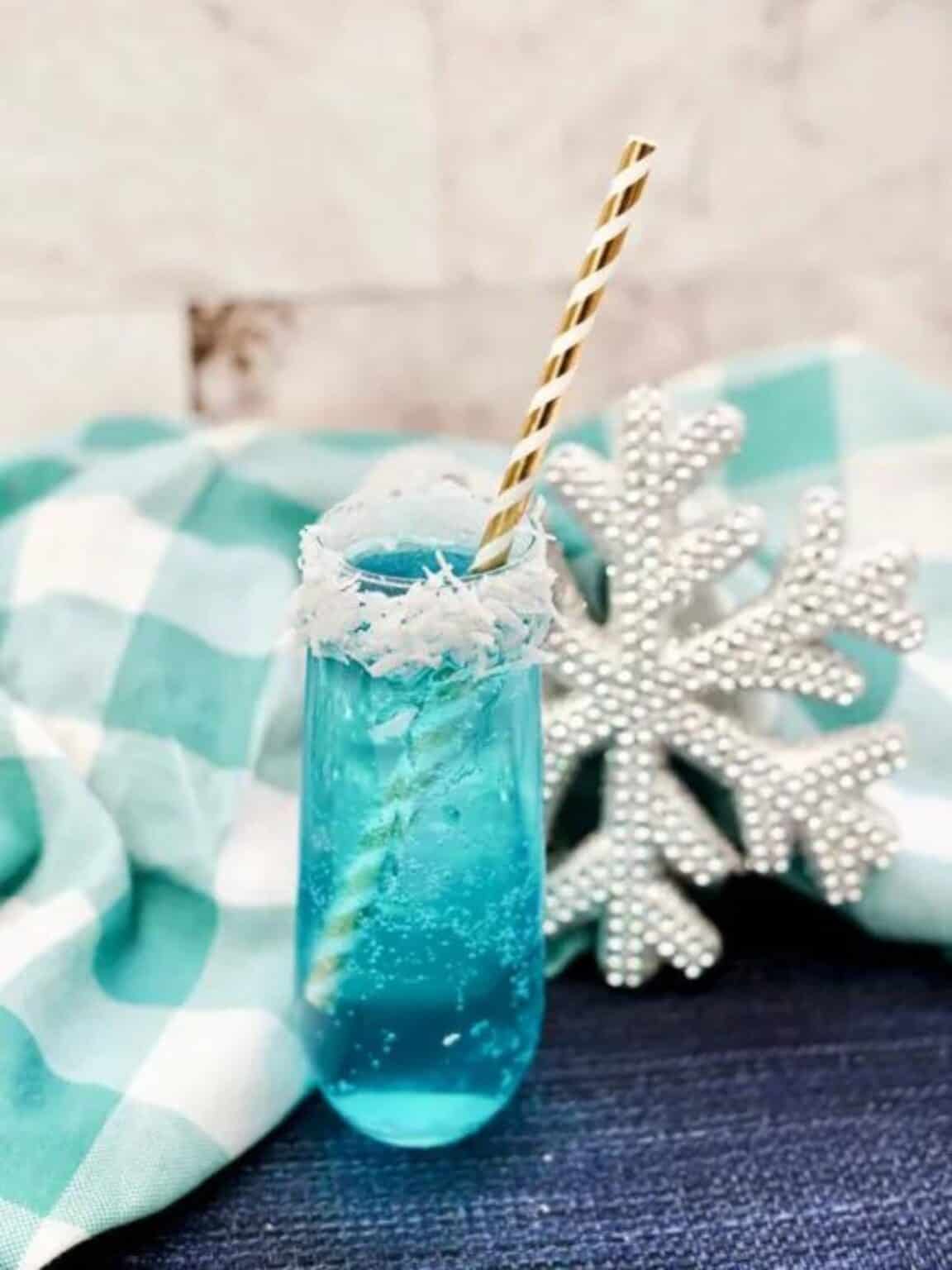 The Best Winter Cocktails for the Festive Season - City Girl Gone Mom